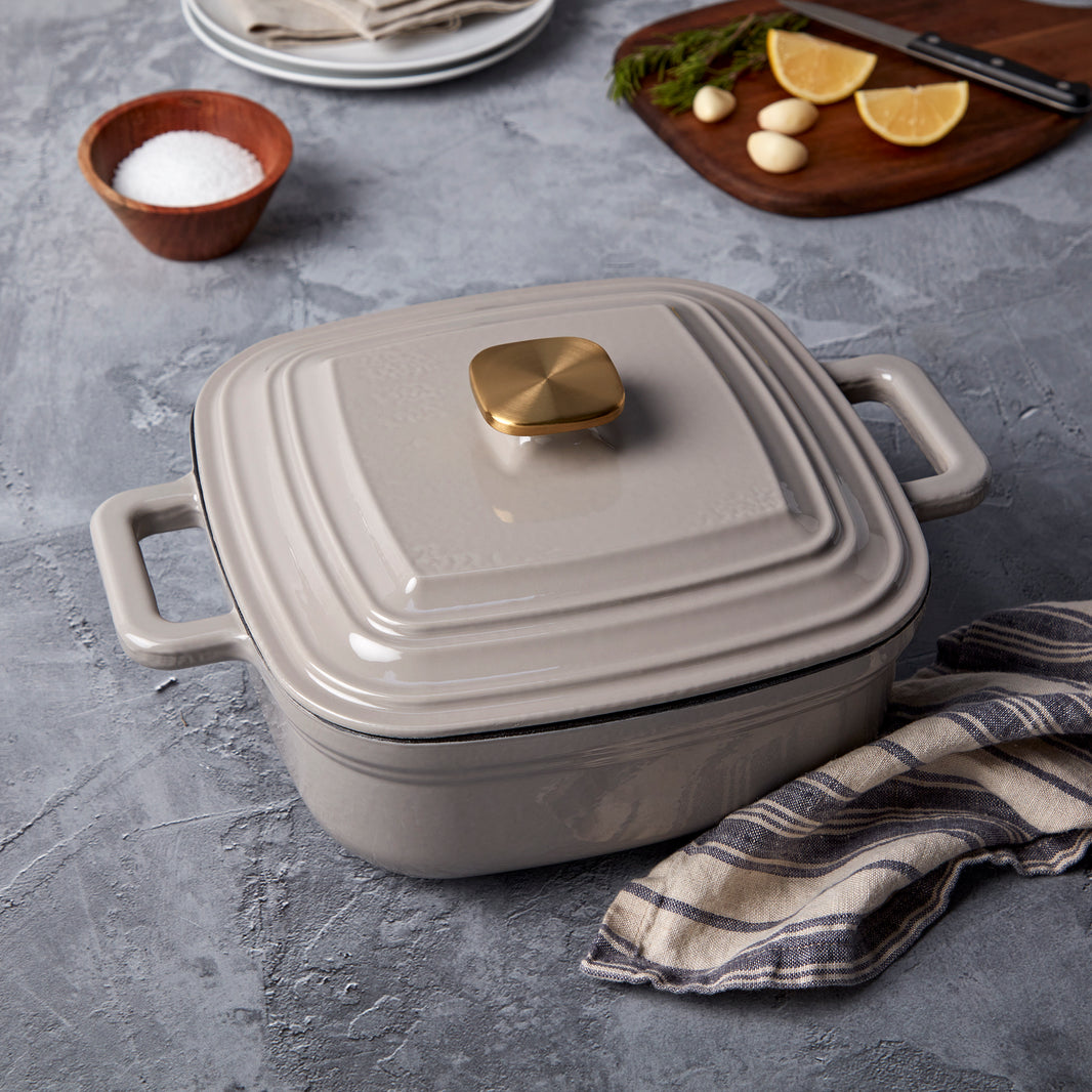 Square Dutch Ovens – Smith & Clark