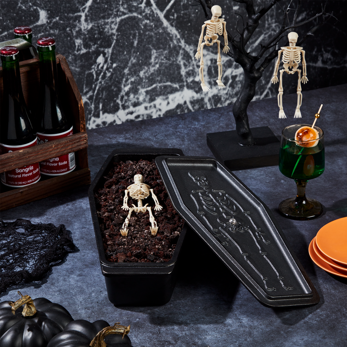 Skeleton Coffin Cast Iron Loaf Pan, Black | Smith & Clark